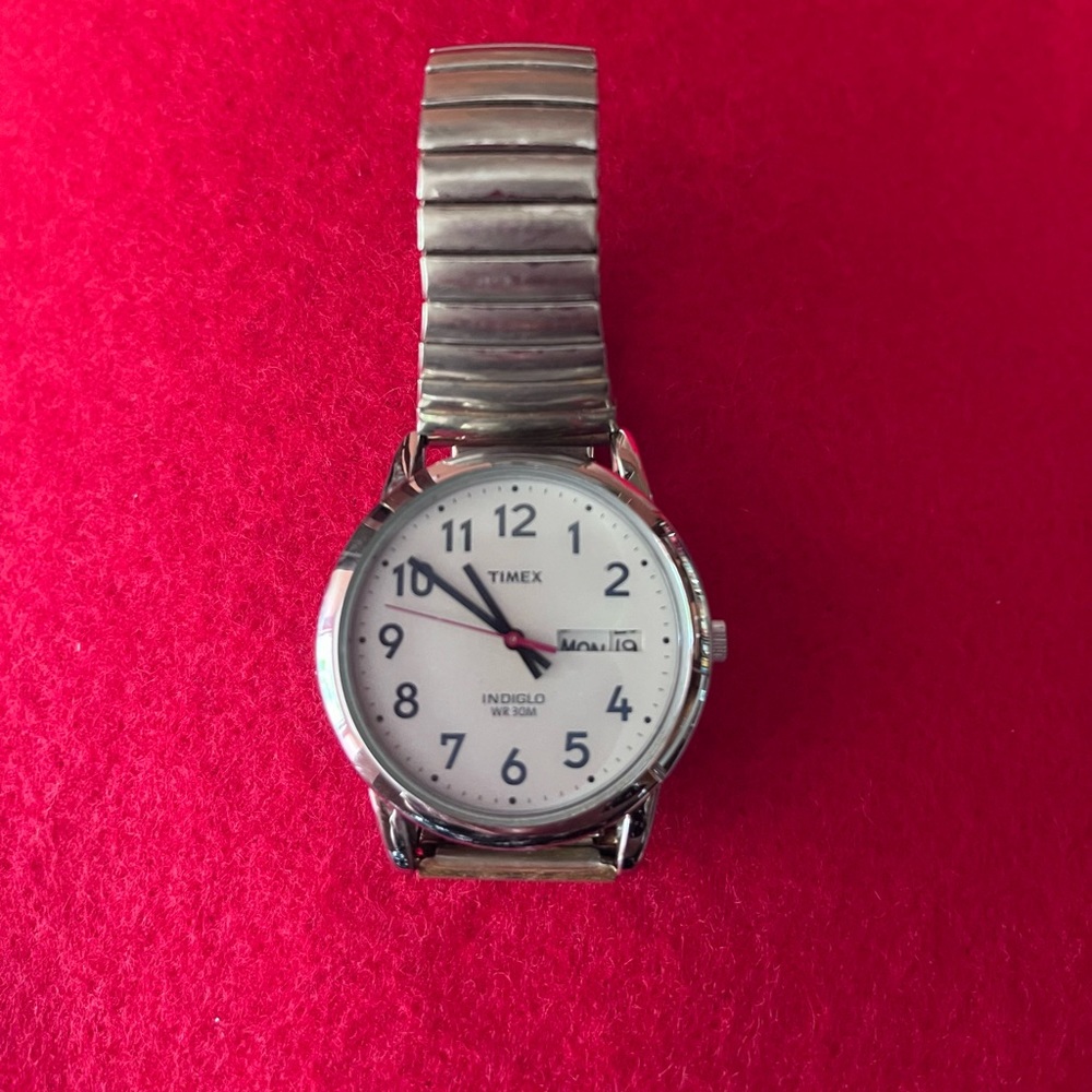 Timex Indiglo Wr 30 Men's Silver Tone Day Date Watch - Gem